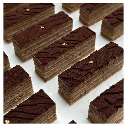 Petits Gâteaux: Opera